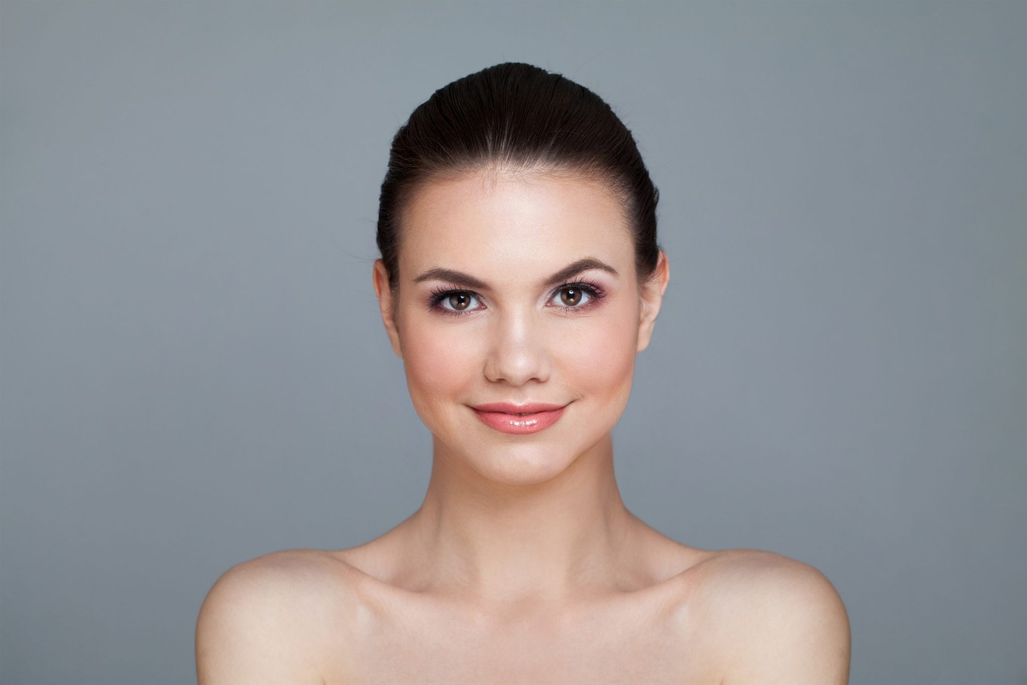 Formato de Rosto: Como Identificar, Dicas de Corte, Maquiagem e Mais